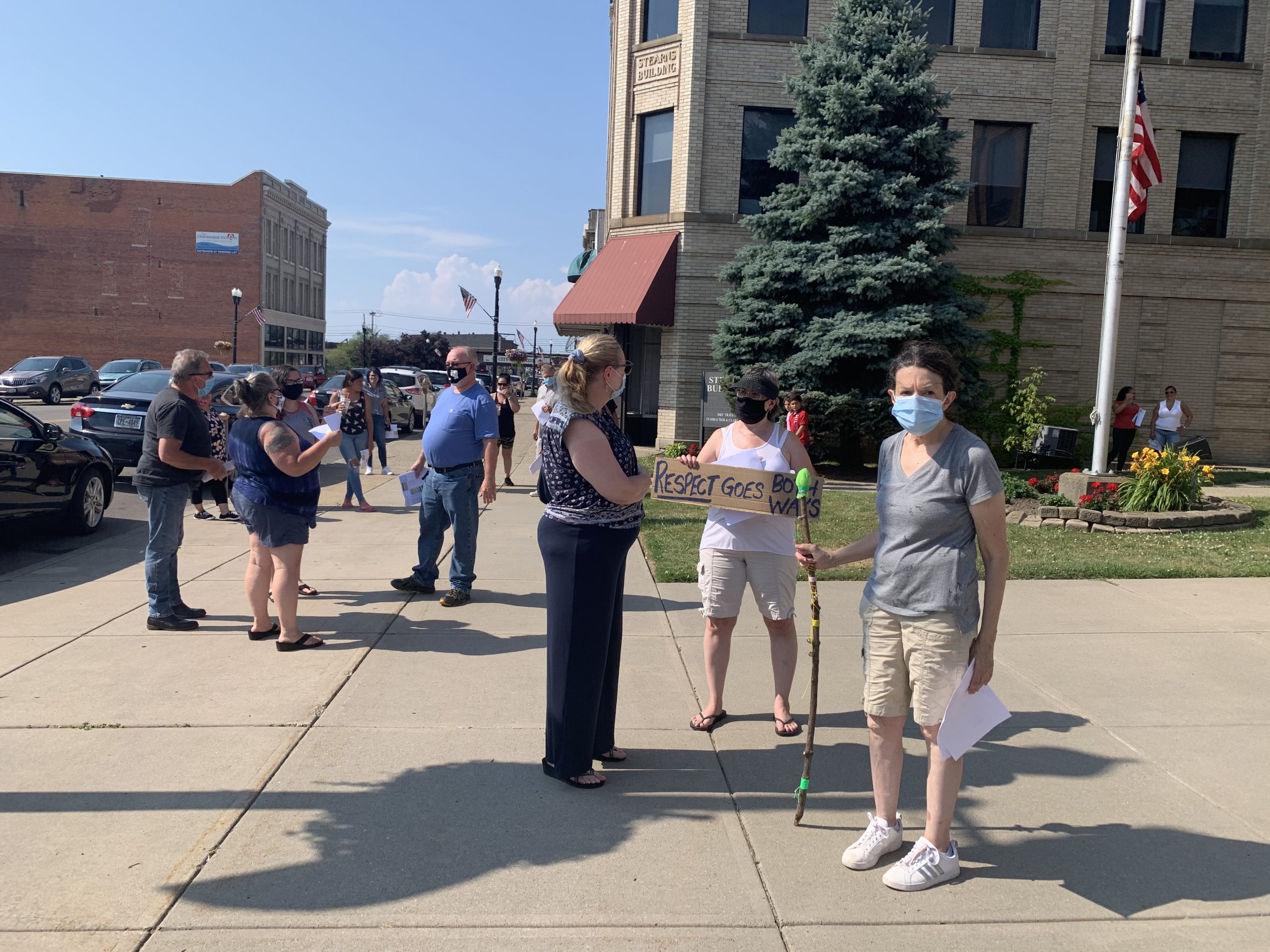 Showing support | News, Sports, Jobs - Observer Today